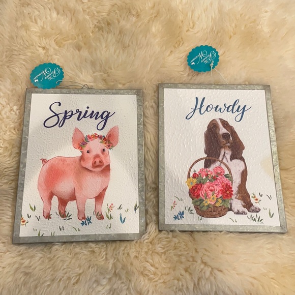 The Pioneer Woman | Accents | The Pioneer Woman Charlie Pig Signs ...